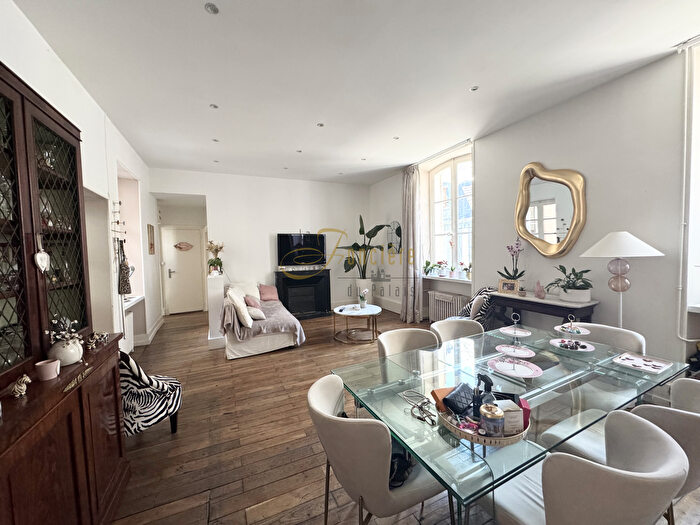 Bourges, Centre-ville, Charlet, Lahitolle, Pignoux, Sembat : Appartement 5 pièces à vendre