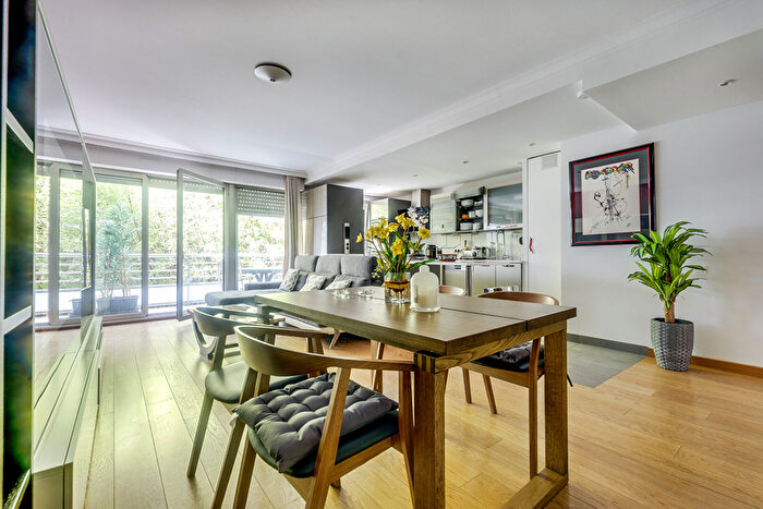 Appartement à vendre - Paris e , Didot, Porte de Vanves - 3 pièces - 2 chambres