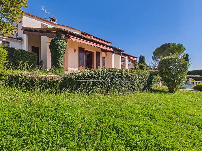 Maison à vendre - Montauroux - 5 pièces - 3 chambres