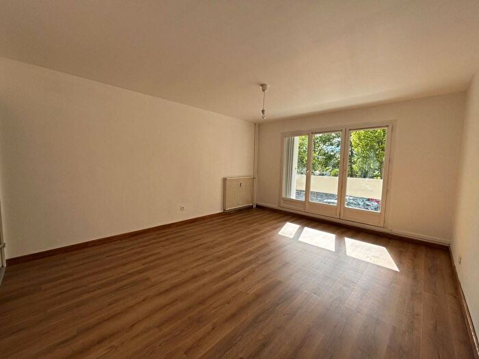 Appartement 3 pièces à Saint Ausone-Saint Martin-Saint Gelais, Angoulême, à louer