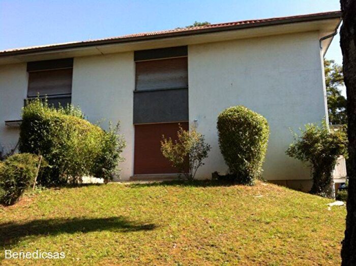 Maison à louer - Moulins-lès-Metz - 6 pièces - 4 chambres