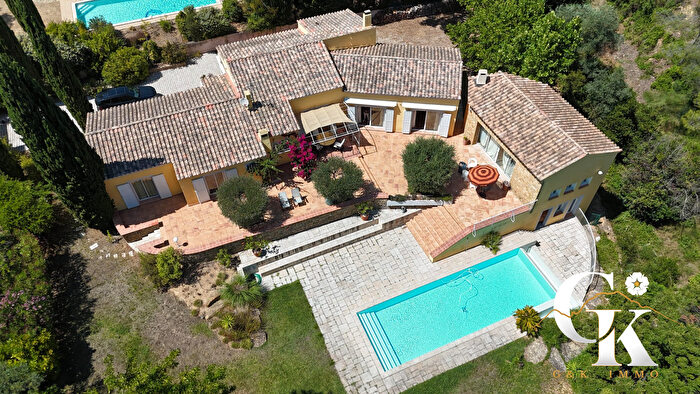 Maison à vendre - Saint-Cyr-sur-Mer, La Bourrasque, Vaussier - 7 pièces - 5 chambres