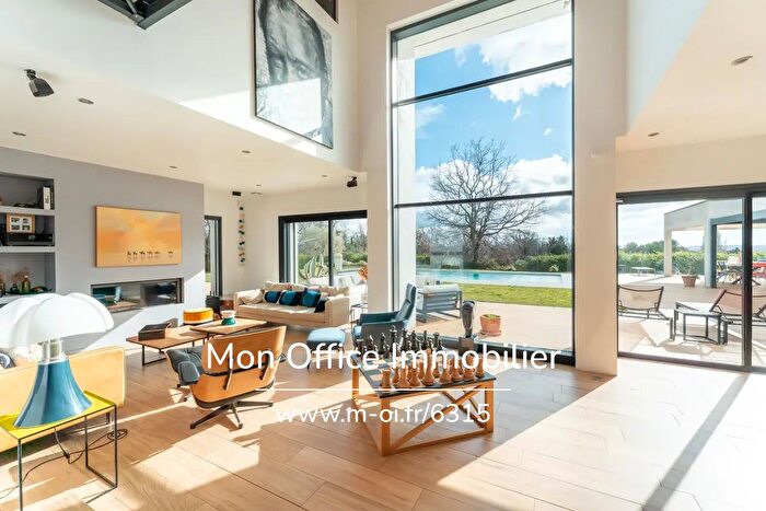 Maison à vendre - Aix-en-Provence, Puyricard, Célony - 7 pièces - 5 chambres