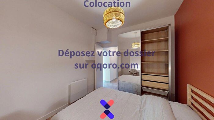 Appartement à louer - Trois Cités, Poitiers - 5 pièces - 4 chambres