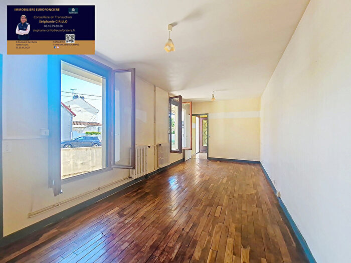 Maison à vendre - Saint-André-les-Vergers - 3 pièces - 1 chambre