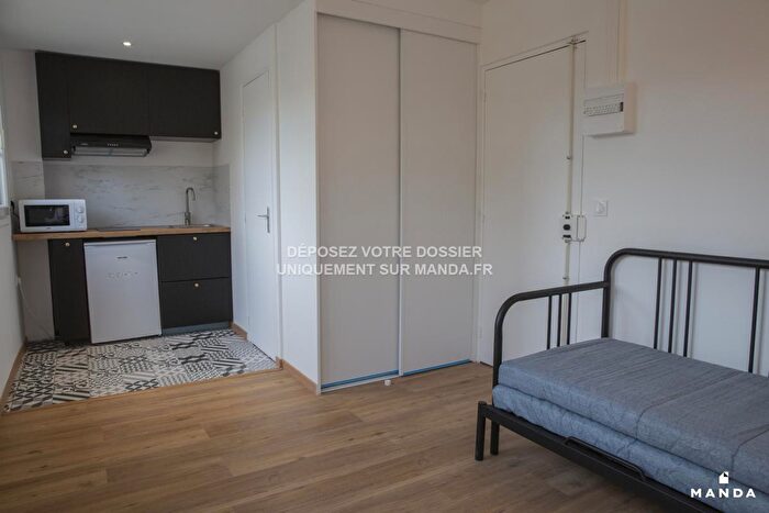 Créteil, Chenevier, Déménitroux : Appartement 1 pièce à louer