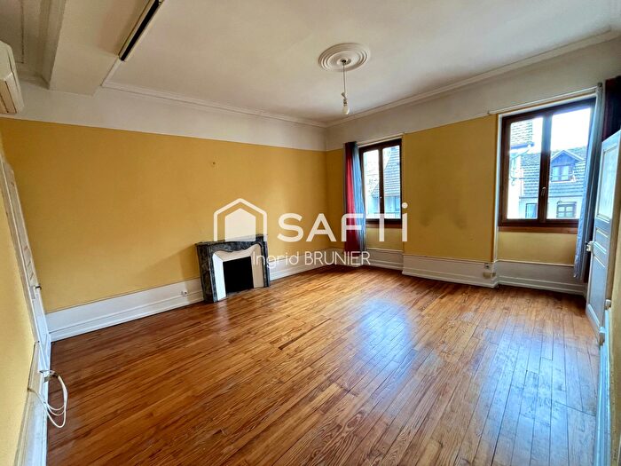 Maisons à vendre et appartements à louer - 3
