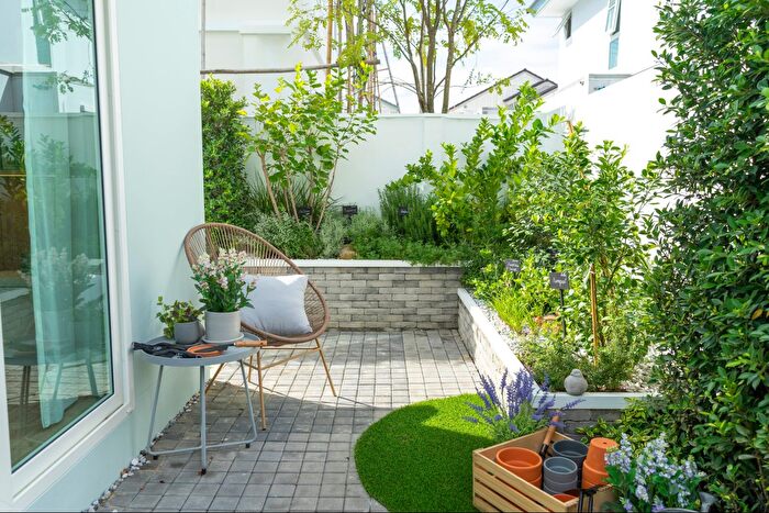 Appartement à vendre - Vias, Ville - 2 pièces - 1 chambre