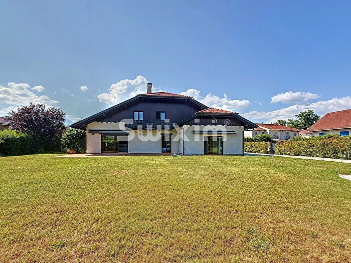 Maison 7 pièces à vendre à Prévessin-Moëns