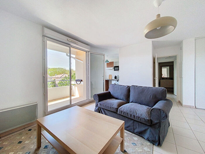 Appartement à louer - Eaunes - 2 pièces - 1 chambre