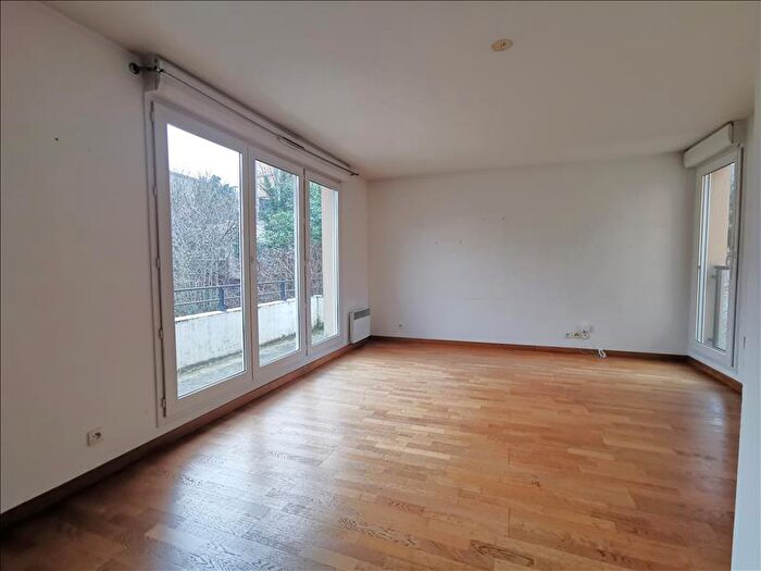 Appartement à louer - Ivry-sur-Seine, Louis Bertrand, Mirabeau, Semard - 4 pièces - 2 chambres