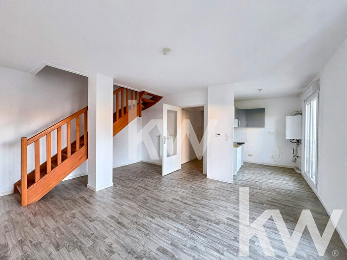 Appartement à vendre - Saint-Pryvé-Saint-Mesmin - 3 pièces - 2 chambres