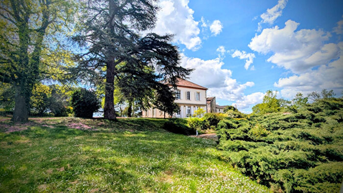 Maison à vendre - Layrac - 7 pièces - 6 chambres