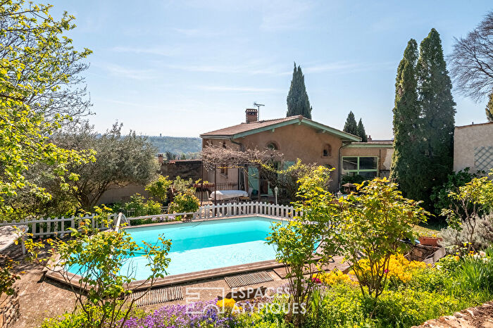 Maison à vendre - Collonges-au-Mont-dOr - 6 pièces - 4 chambres