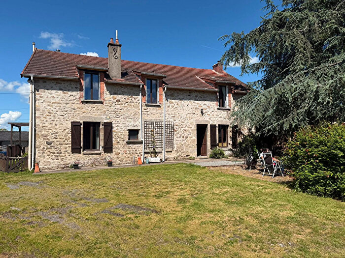 Maison 6 pièces à vendre - Saint-Priest-la-Feuille