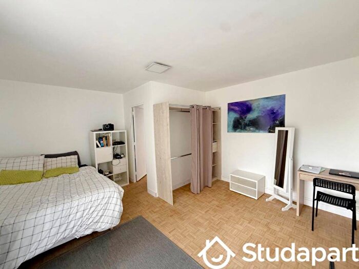 Appartement 1 pièce à louer - Cité Pierre et Marie Curie, Ivry-sur-Seine