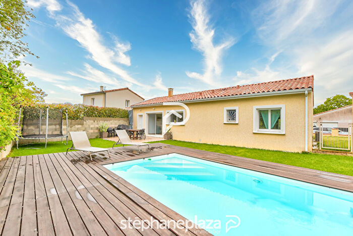 Maisons à vendre et appartements à louer - 1
