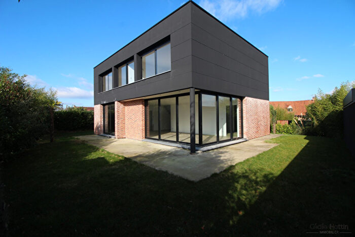 Maison à vendre - La Neuville - 6 pièces - 4 chambres