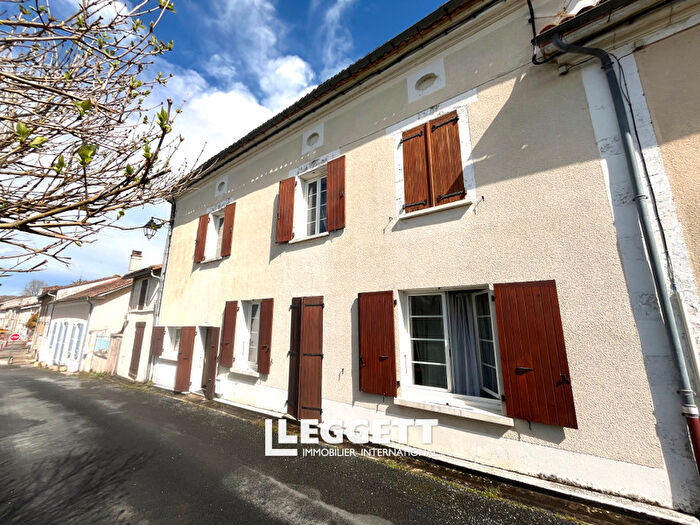 Maison à vendre - La Rochebeaucourt-et-Argentine - 4 pièces - 3 chambres