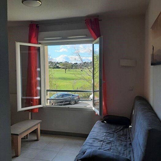 Nord, Juvignac : Appartement 1 pièce à louer