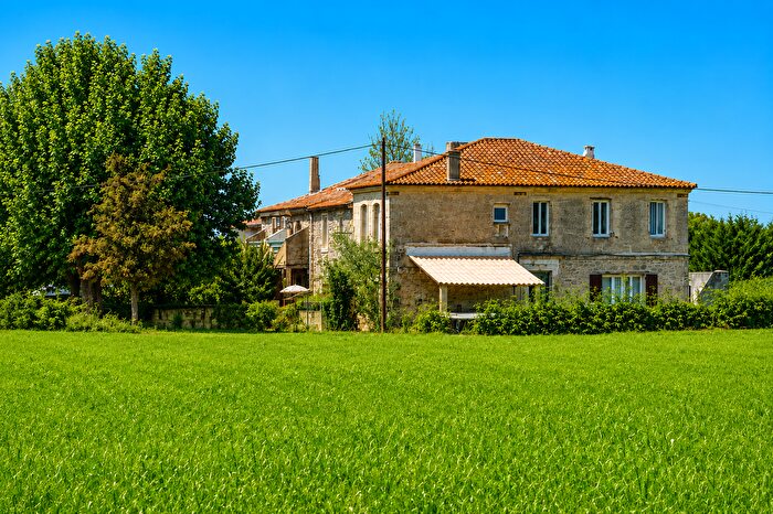 Maison à Arles, Pont de Crau, Moulès, à vendre