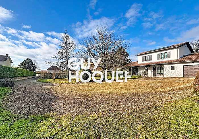 Maison à vendre - La Chapelle-de-Guinchay - 6 pièces - 4 chambres