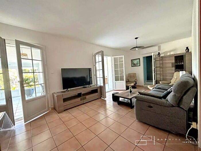 Maison à vendre - Fleurance - 8 pièces - 3 chambres