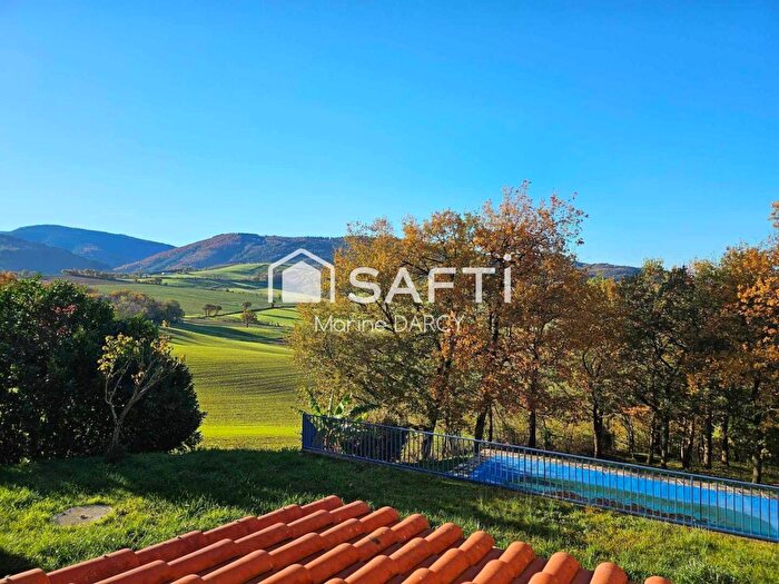 Maison 11 pièces à louer à Saint-Affrique-les-Montagnes
