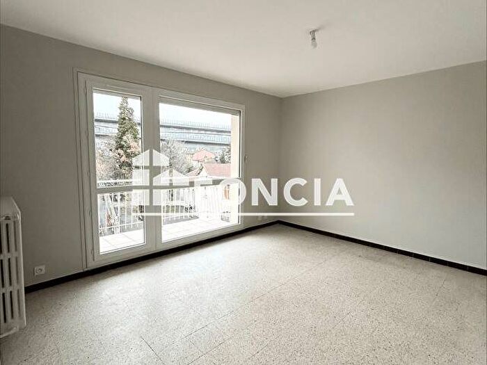 Appartement à louer - Terrenoire, Saint-Étienne - 2 pièces - 1 chambre