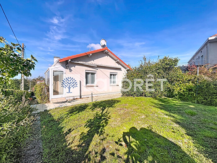 Maison à vendre - Bressuire, Malabry, Bois dAnne - 5 pièces - 4 chambres