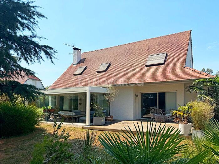 Maison 6 pièces à Gelos, à vendre