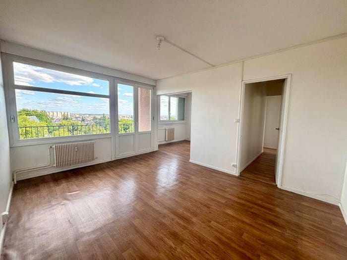 Appartement 4 pièces à louer à Bollée-Sainte Croix-Jardin des Plantes, Le Mans