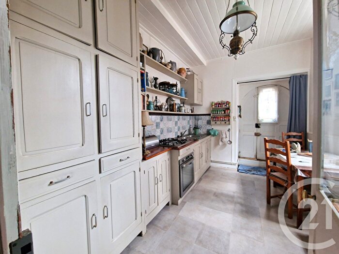 Saint-Méen-le-Grand : Maison 6 pièces à vendre