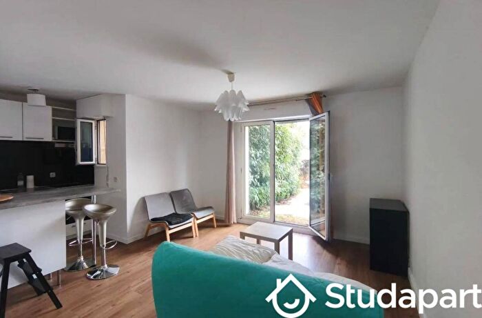 Appartement à louer - Noyer Doré-Pajeaud-Fontaine Michalon, Antony - 1 pièce