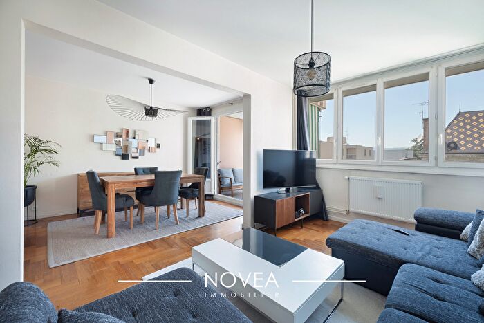 Appartement 4 pièces à Tassin-la-Demi-Lune, à vendre