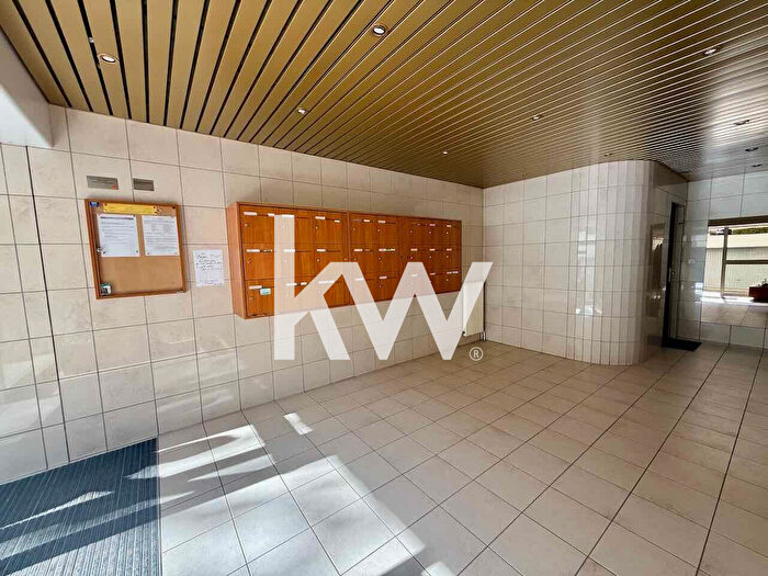 Appartement à vendre - Saint-Étienne, La Métare, Le Portail Rouge, Fauriel, Villeboeuf - 4 pièces - 2 chambres