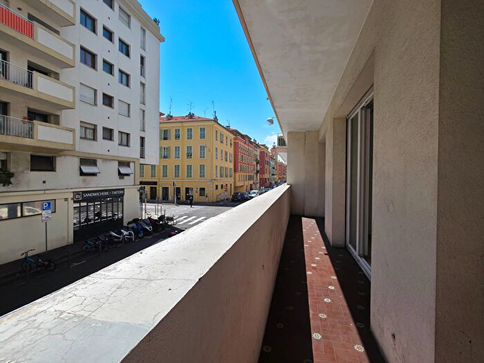 Nice, Le Port - Appartement 2 pièces à vendre