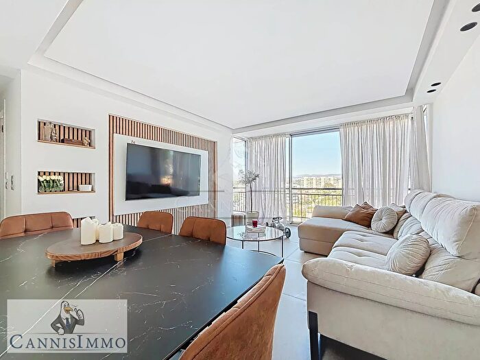 Appartement à vendre - Le Cannet, Rocheville, Colombier, Campelières - 4 pièces - 3 chambres