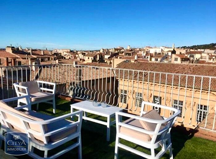 Aix-en-Provence, Centre-ville - Appartement 3 pièces à louer