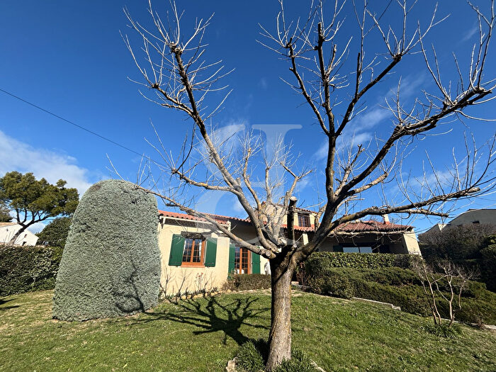 Maison à vendre - Châteauneuf-de-Gadagne - 5 pièces - 4 chambres