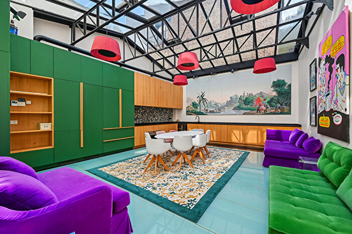 Maison 6 pièces à vendre à Paris 16ème, Passy, Maison de la Radio, Muette-Sud