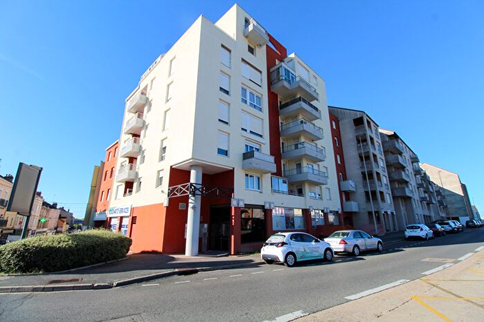 Appartement à vendre - Montceau-les-Mines, Centre-ville - 3 pièces - 2 chambres