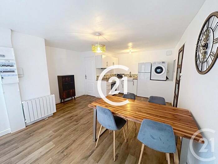 Appartement à louer - Cognac, Centre-ville, Gare - 2 pièces - 1 chambre