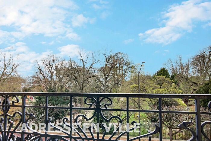 Appartement à vendre - Levallois-Perret, Centre-ville - 4 pièces - 2 chambres