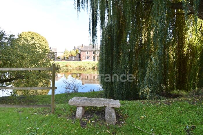 Maison à vendre - Ploëzal - 5 pièces - 3 chambres