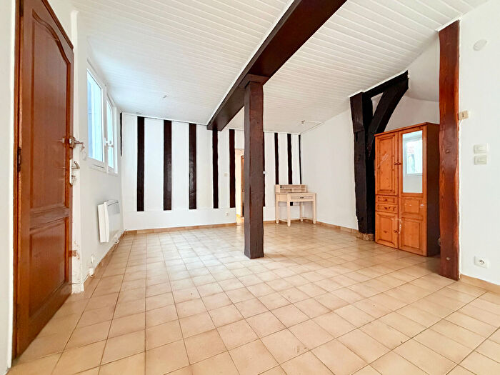 Appartement à vendre - Chartres, Centre-ville - 2 pièces - 1 chambre