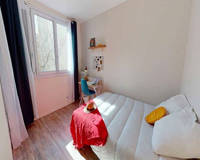 Appartement à louer - Salpêtrière-Austerlitz, Paris ème arrondissement - 5 pièces - 5 chambres