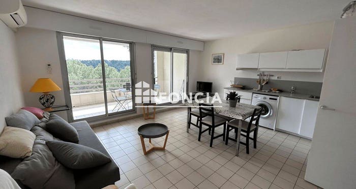 Garrigues, Nîmes : Appartement 2 pièces à louer