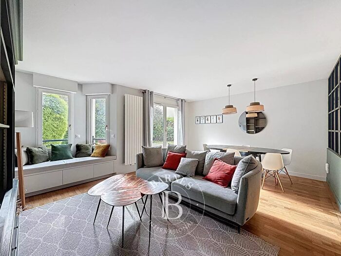 Courbevoie, Bécon : Appartement 3 pièces à louer