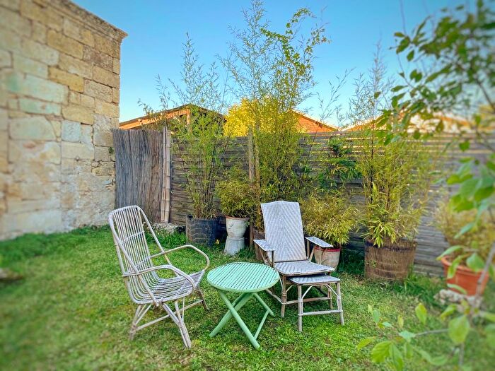 Maison à vendre - Les Billaux - 6 pièces - 3 chambres